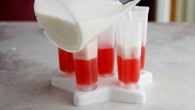 Homemade Bomb Pops (without sugar)