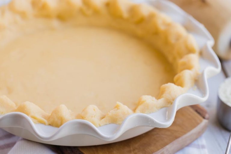 Keto Pie Crust Recipe That Actually Flakes — 1.5g Net Carbs