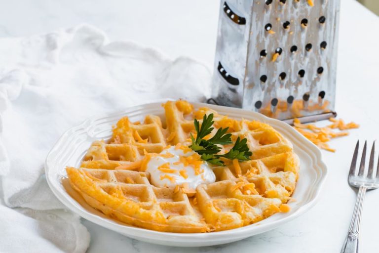 Keto Cheddar Bay Biscuit Chaffle Recipe