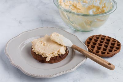 Keto Oreo Chaffle Recipe - Ketofocus